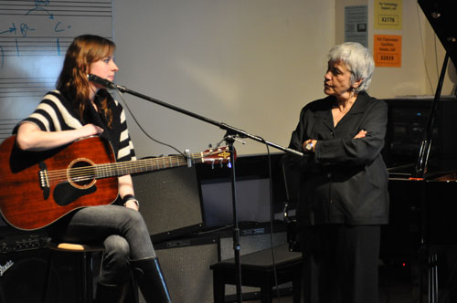 Cris Williamson: A Pioneer in Women's Music | Berklee College of Music