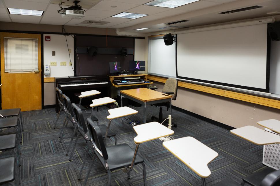 150-263 Technology Classroom | Berklee College of Music