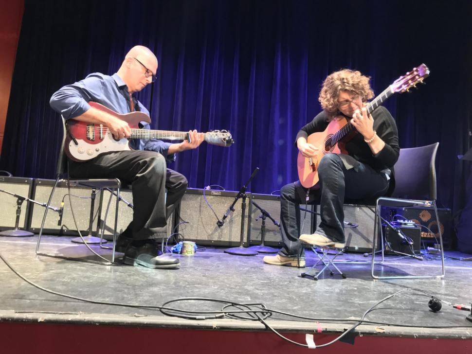 Guitar Sessions: Perlak/Tronzo Duo | Berklee College of Music